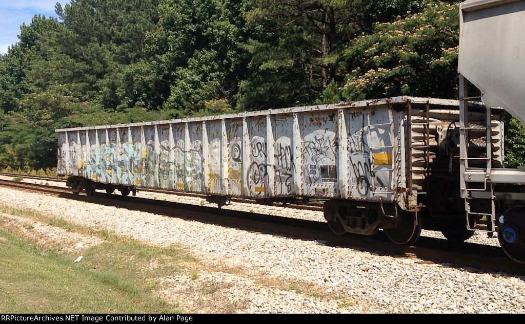 CR gondola 56137 passes SB